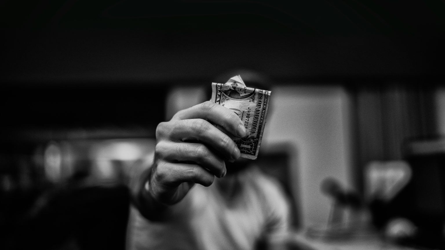 The Best Banks For Small Business - Pros & Cons